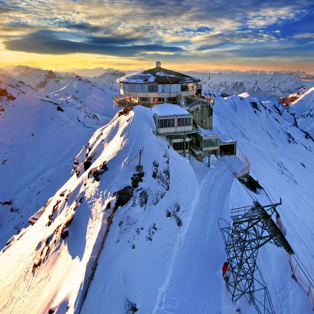 Mürren Switzerland - Ski Europe - winter ski vacation deals in Andorra ...